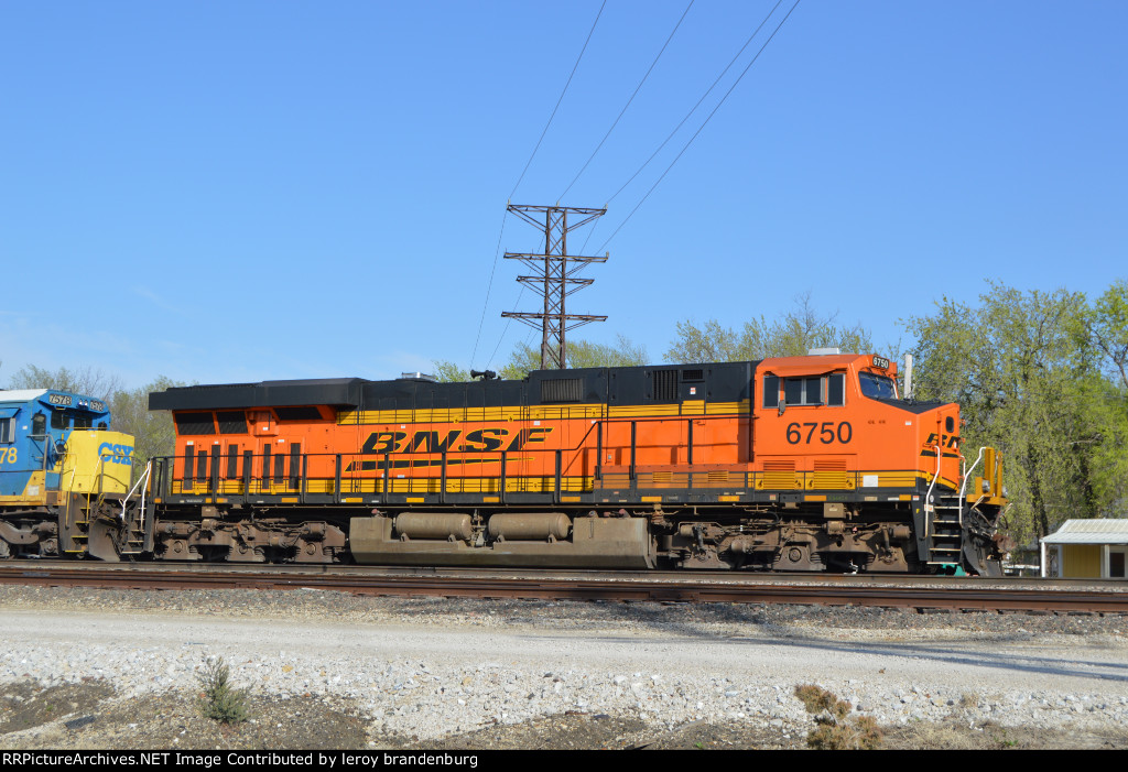 BNSF 6750